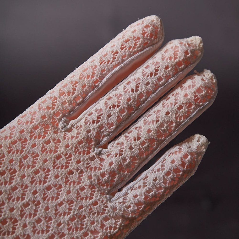 1950s White Lace Short Gloves - Gem